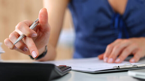 How To Calculate Your Freelance Hourly Rate Step-By-Step